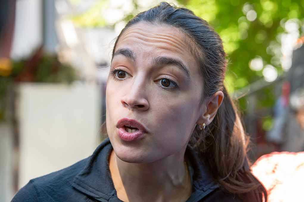 AOC Throws Curveball – Snubs New Dem Star | News Ready